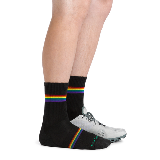 Men's Prism Micro Crew Cushioned Running Socks – Darn Tough